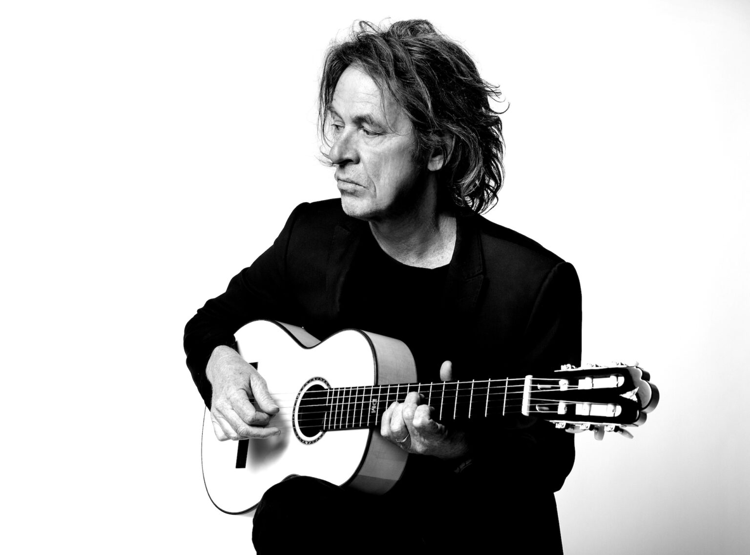 Interview #283 ドミニク・ミラー Dominic Miller – JazzTokyo
